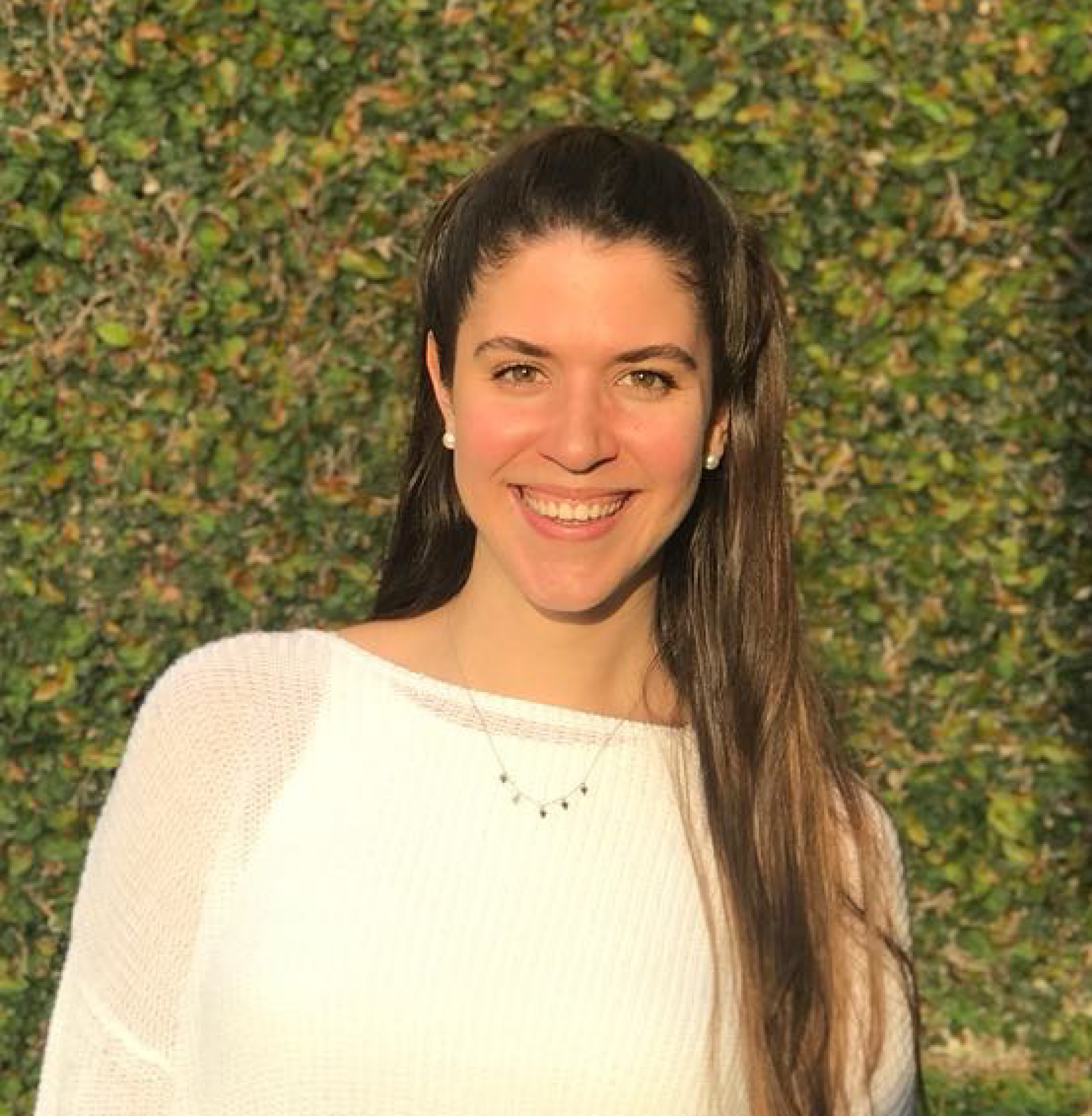 Daniela Solis’ CV | ClearVoice Content Portfolio